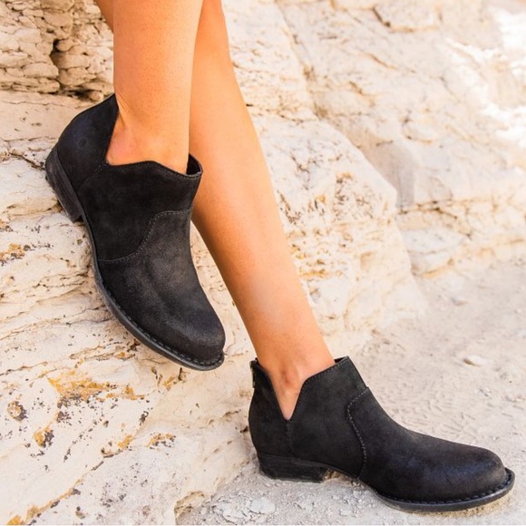 Born | Shoes | Born Kerri Black Distressed Leather Ankle Boots Booties ...